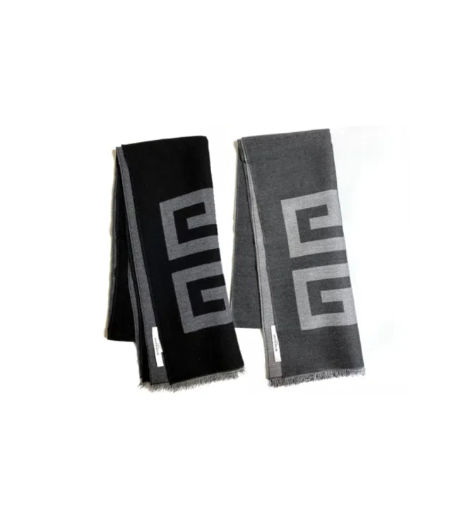 [지방시] 엠블렘 울 머플러 GV3518 J2250 블랙그레이