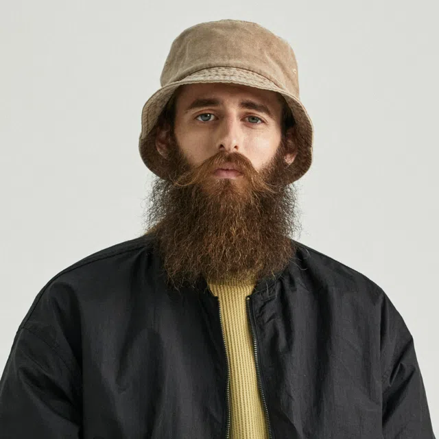 CB NEW BUCKET HAT (BEIGE)