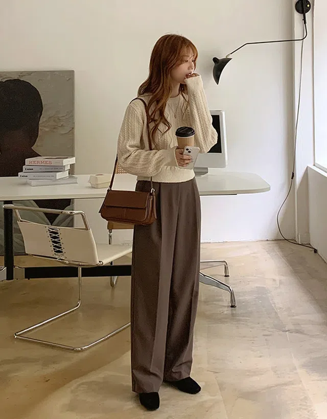 몽클 크롭 NT (5color) / 여리여리 청순 꽈배기 케이블 숏 니트