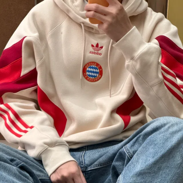 [해외]아디다스 오리지널 FC 바이에른 뮌헨 후드 티셔츠 IS6513