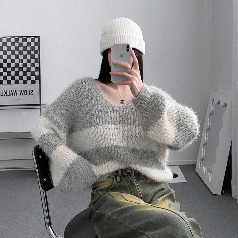 [5color] ボーダーVネックオーバーサイズニット | ファッション通販サイト NUGU